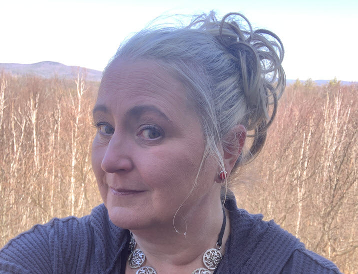 How Sherrie Saves Hair Styling Time Using The JuvaBun Messy Bun - Demo